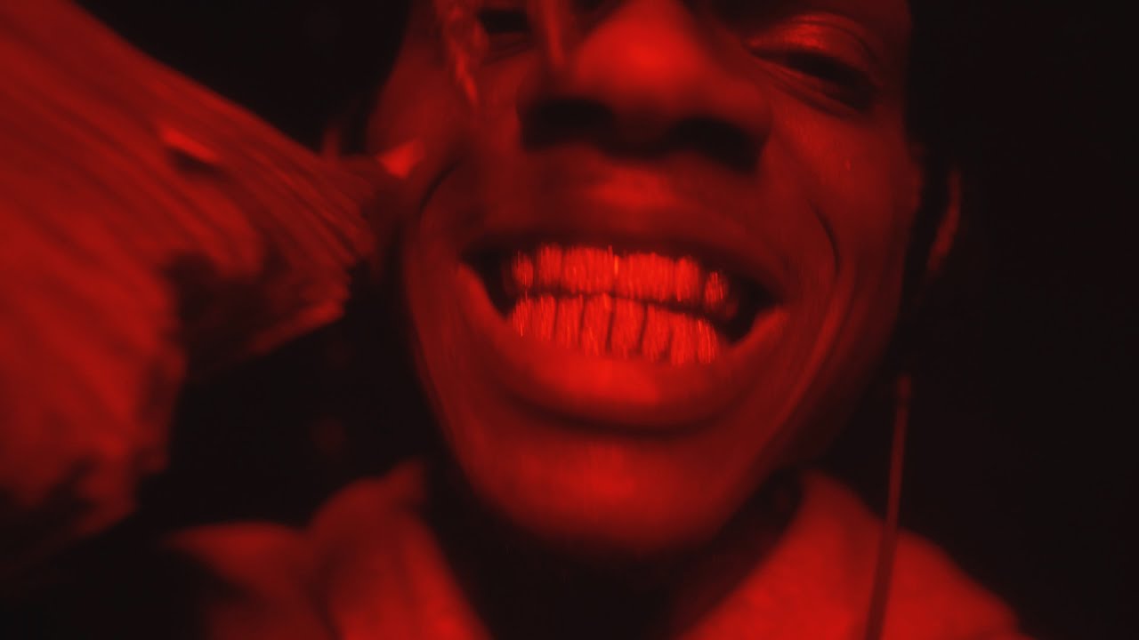LiL Chucky - Sprinta (OFFICIAL MUSIC VIDEO) - YouTube