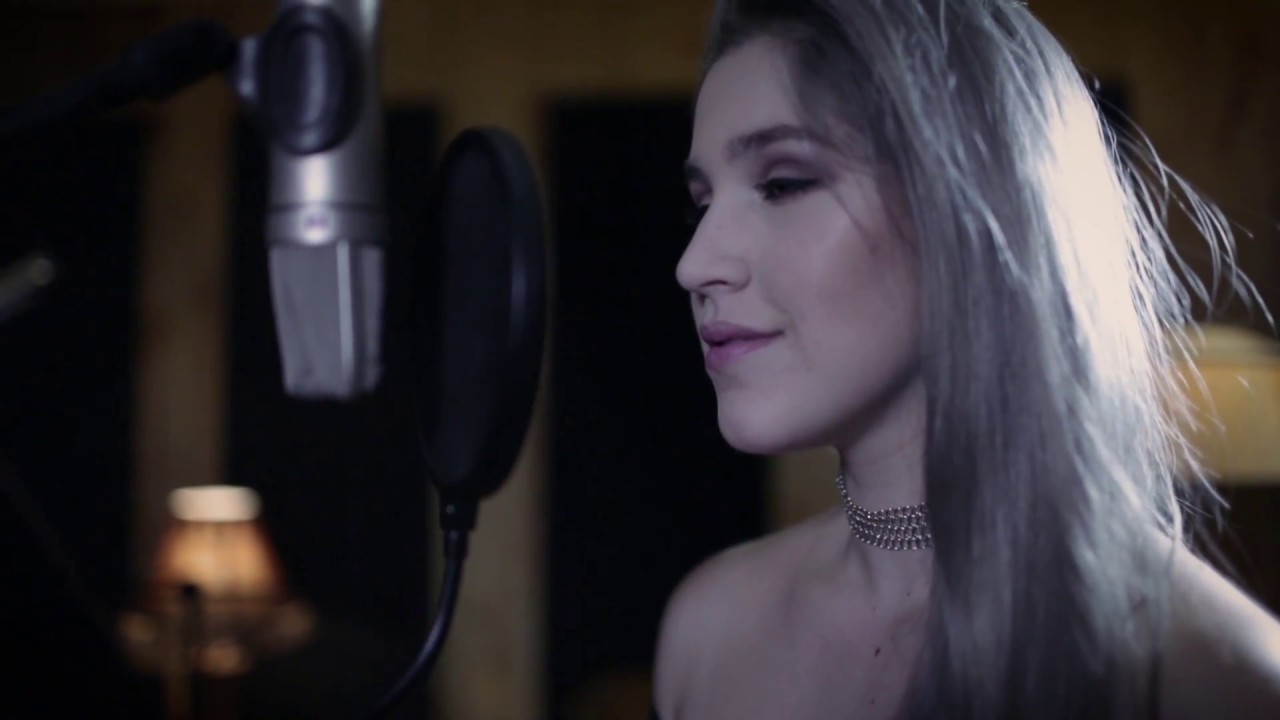 Ashlinn Gray - Finding Home (Acoustic) - YouTube