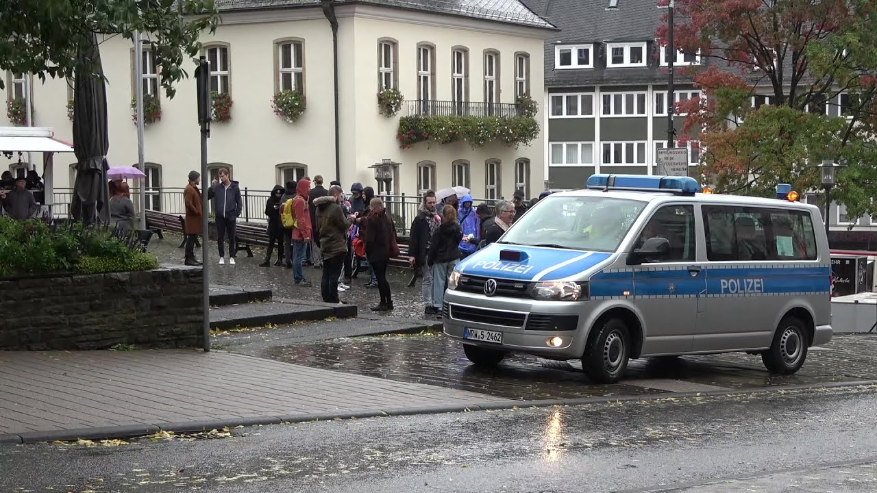 Polizei begleitete Demo gegen hohe Energiepreise in Siegen am 01.10.22 ...