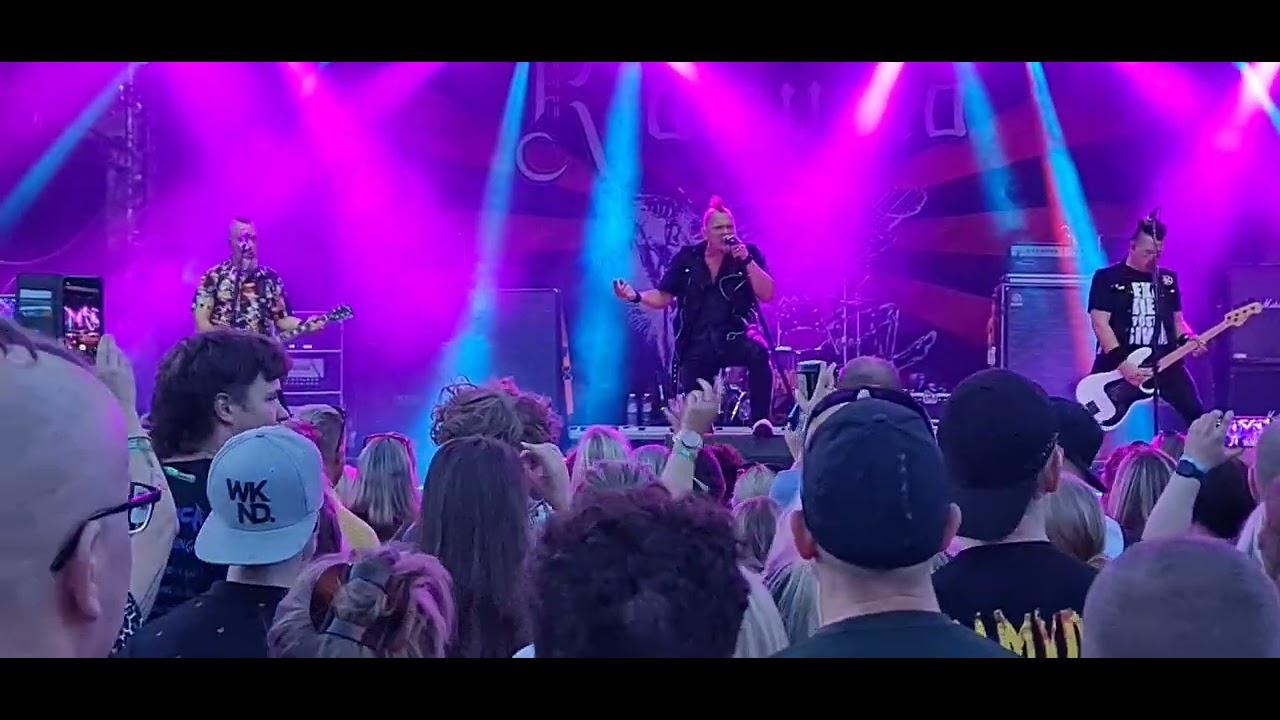 Klamydia - Pyyntö Live - YouTube