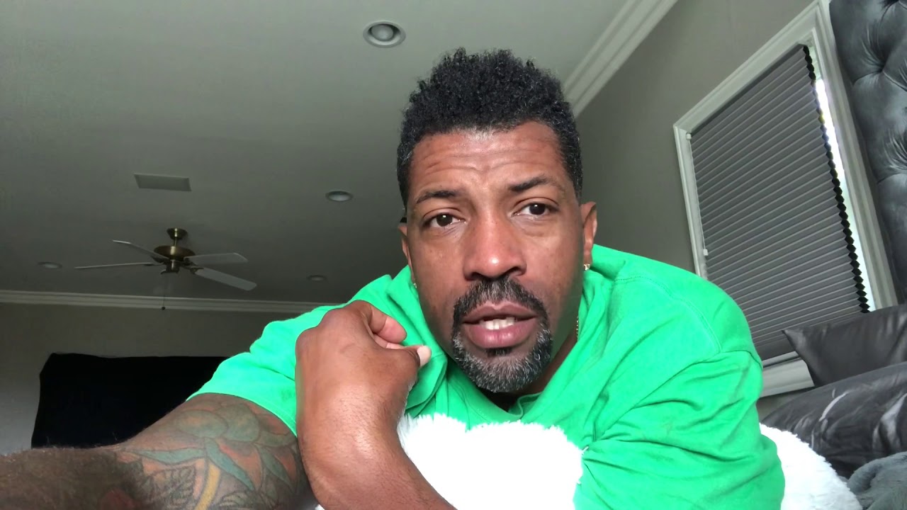 Deon cole Real road stories - London - YouTube