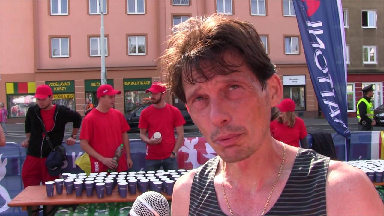 Róbert Štefko v cíli závodu Běchovice - Praha - YouTube