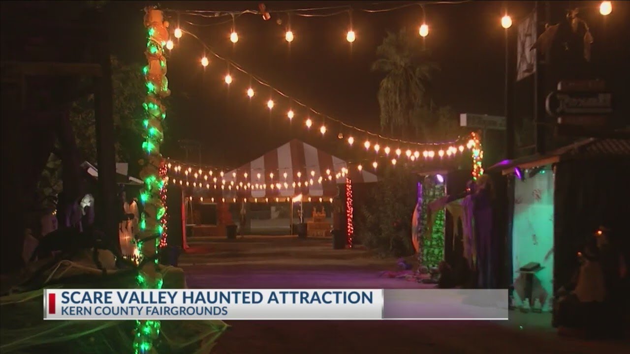 Scare Valley haunted attraction at the Kern County Fairgrounds - YouTube