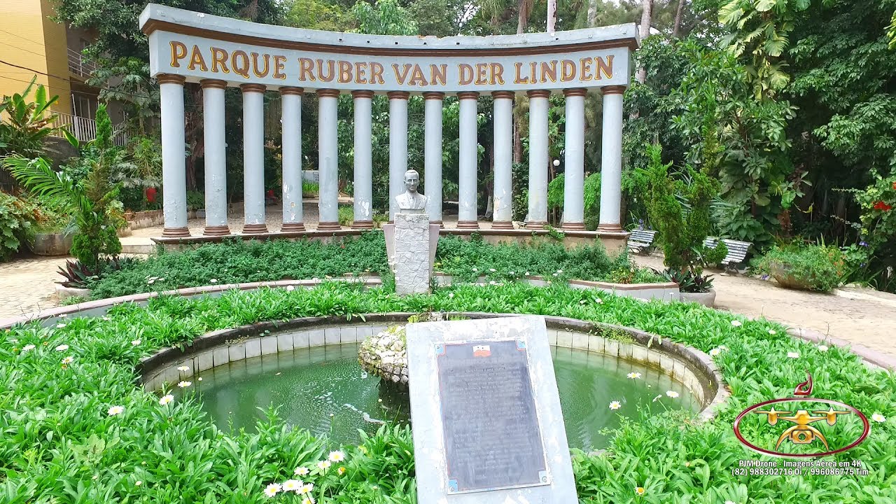Parque Ruber Van Der Linder ( Pau Pombo) Garanhuns - PE - YouTube