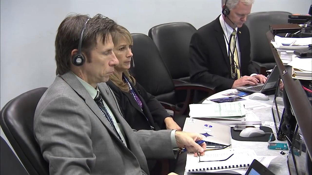 Countdown: L-Minus vs. T-Minus - YouTube