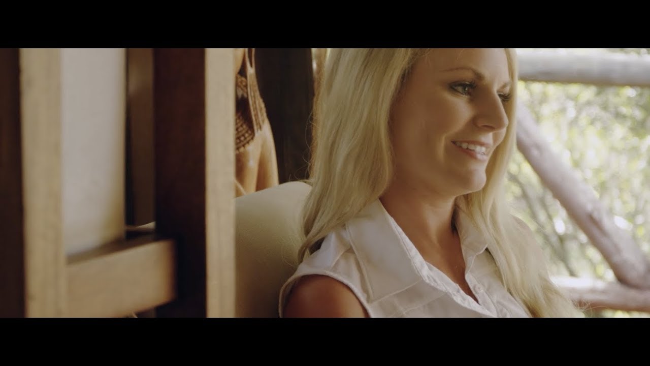 Teshia: An Art Journey to Africa - YouTube