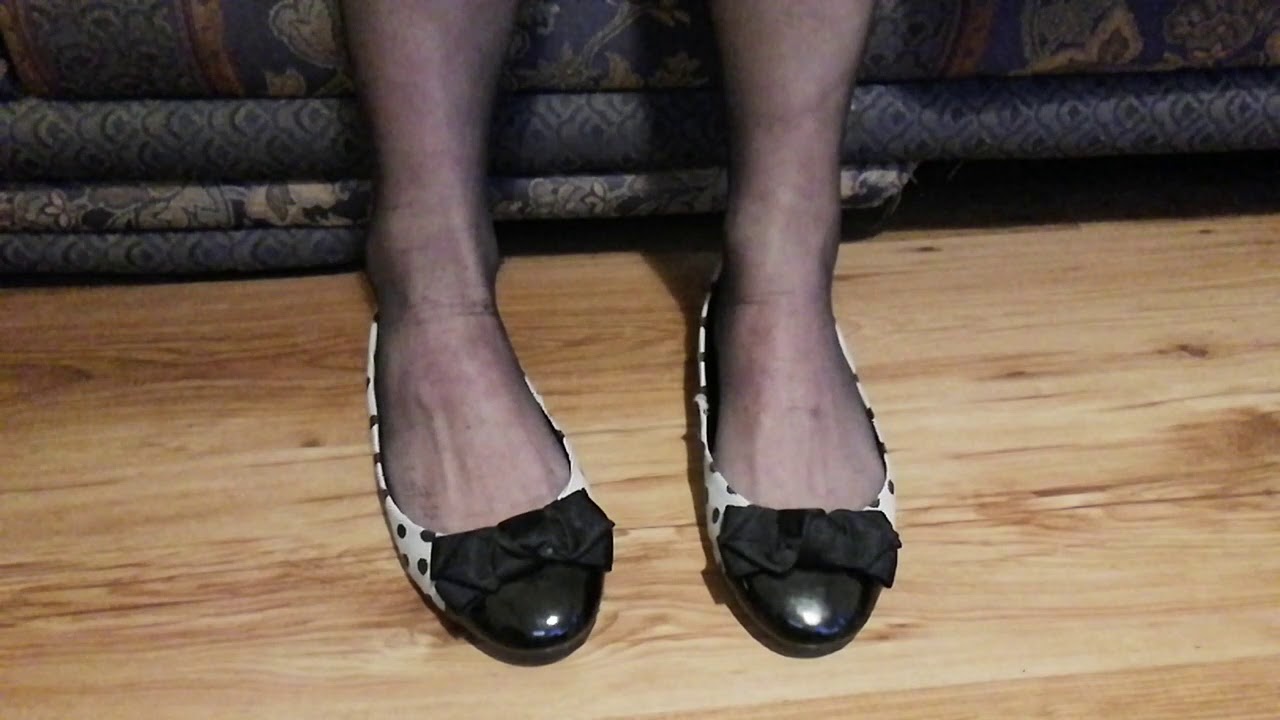Cute flats and black nylons tapping - YouTube