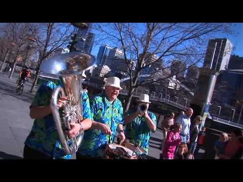 Boisterous Brass Band - Roving music Melbourne - YouTube