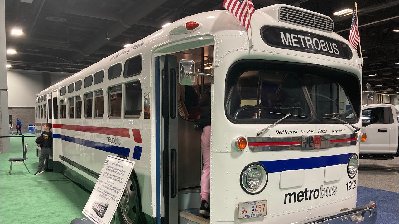 WMATA Metrobus 1957 GMC Model TDH5105 1912 Walkthrough - YouTube