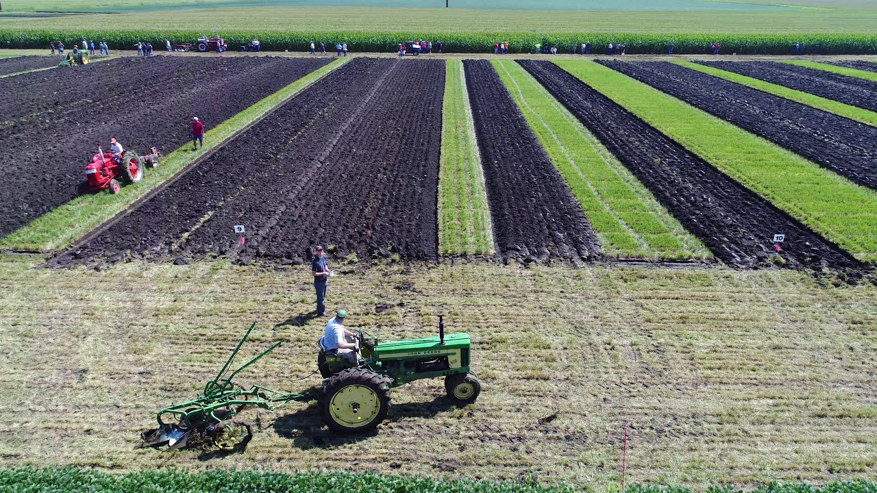 2017 Iowa State Plowing Match - YouTube