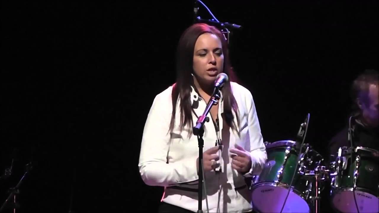 Whistleblower Kristen Meghan der US-Luftwaffe - german dub mp4. - YouTube