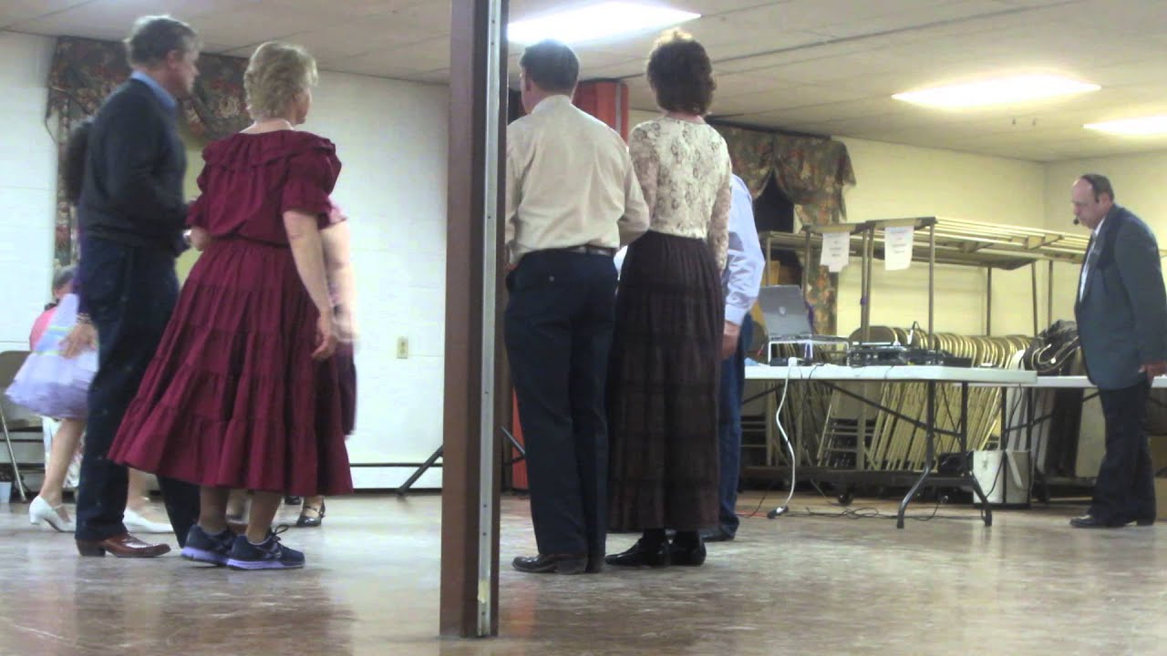 31 GARY PROCTOR SINGS/CALLS "PUT YOUR HAND IN THE HAND" SQUARE DANCE ...