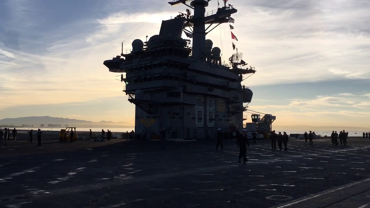 USS Nimitz docking in San Diego - YouTube