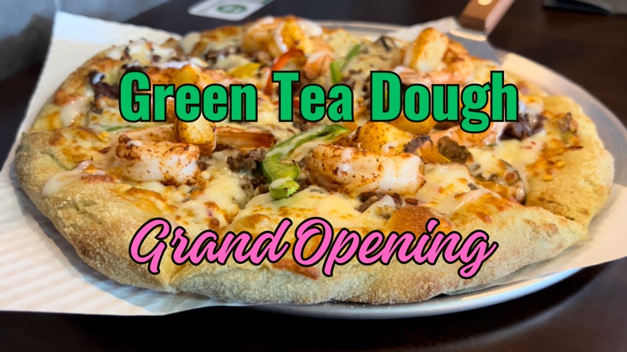 Pizza Maru Calgary: Korean Green-Tea-Dough Pizza - YouTube