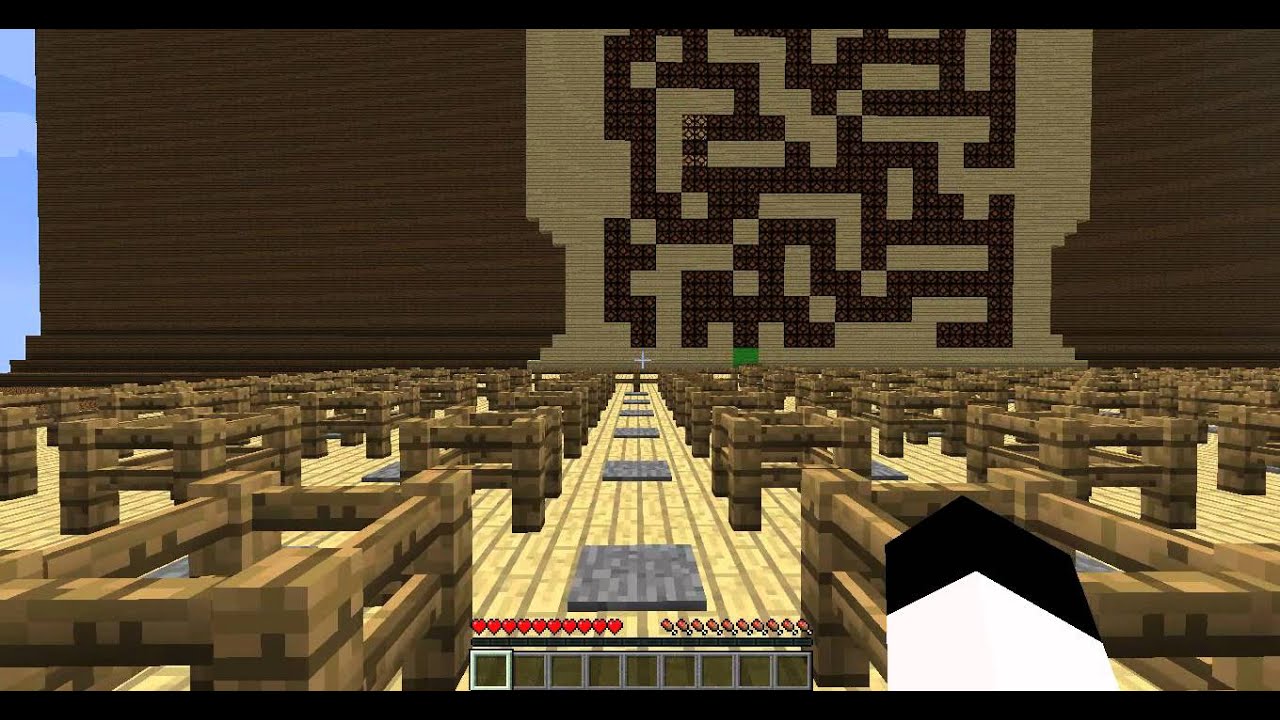 Minecraft Maze On Big Redstone Screen - YouTube