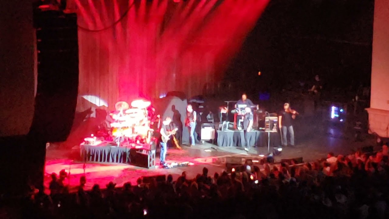 Tracy Lawrence, and the introduction of the band members live in ...