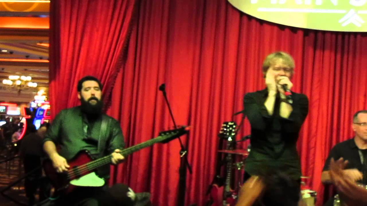 Apple Z band Performs Pokerface - YouTube