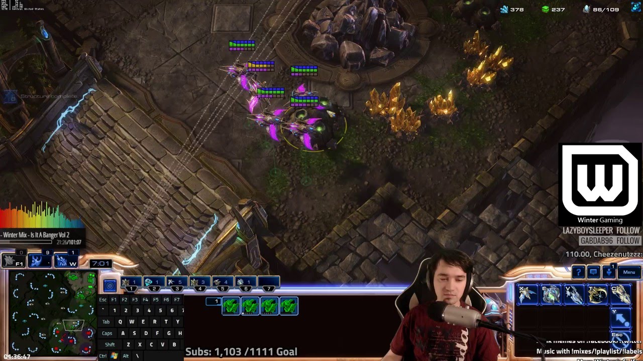 Starcraft 2 Protoss: More Carrier Amoving - YouTube