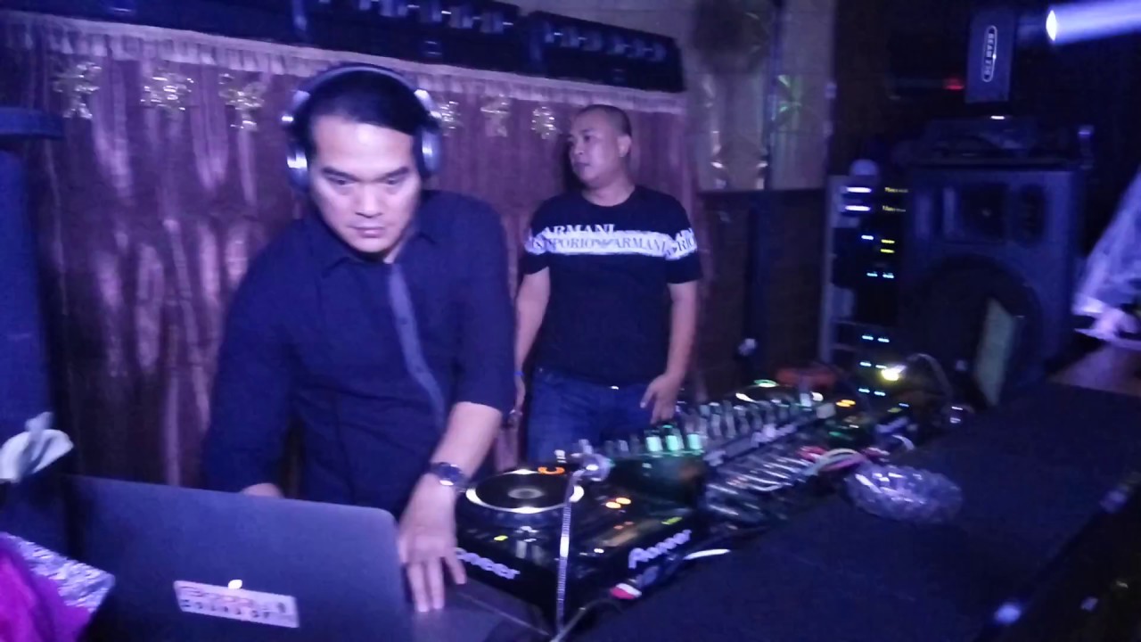 VIRAL DJ STADIUM JAKARTA DJ Bobby 2019 - YouTube