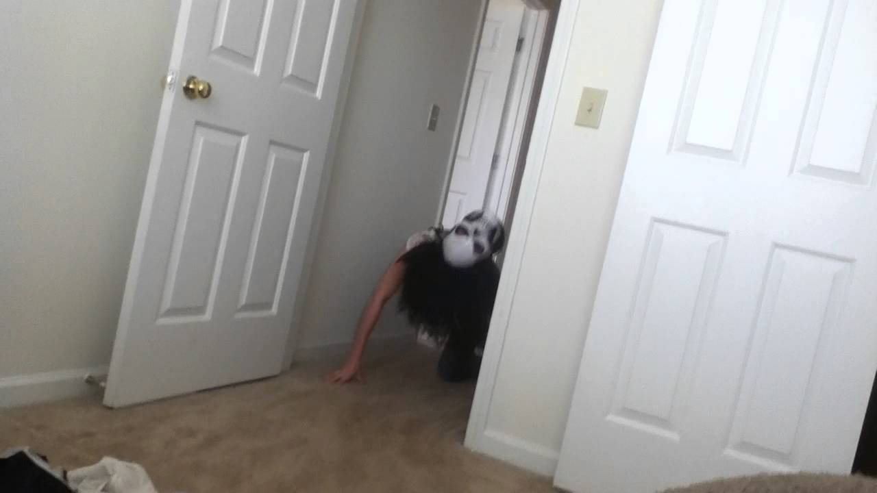 Upside down head crawling.... - YouTube