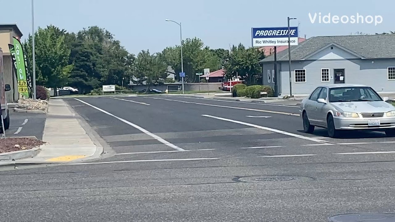 KFD E1812 Responding - YouTube