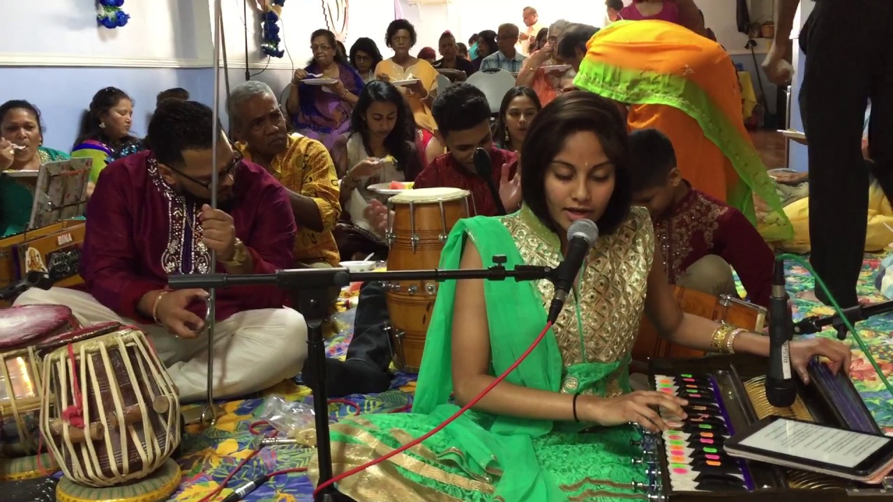 Chero Na Chero | Sejal & Rushil Achaibar at Devi Bhavan Mandir ...