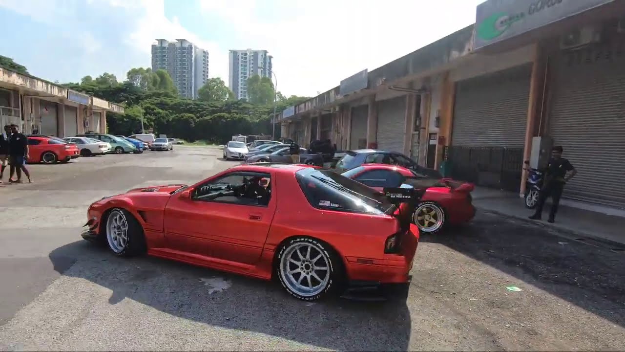 Mazda RX7 Drifts, Pulls, Burnouts & Sounds - YouTube