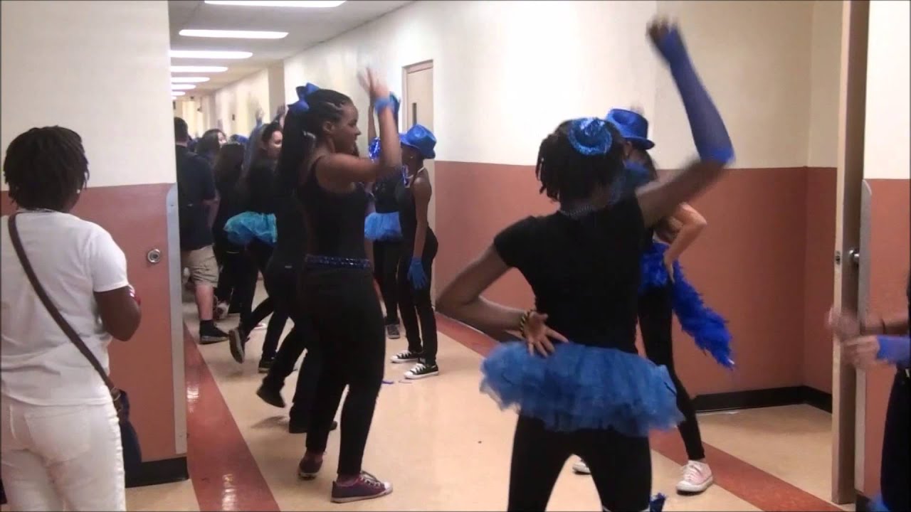 Time Warp Flash Mob Style - YouTube