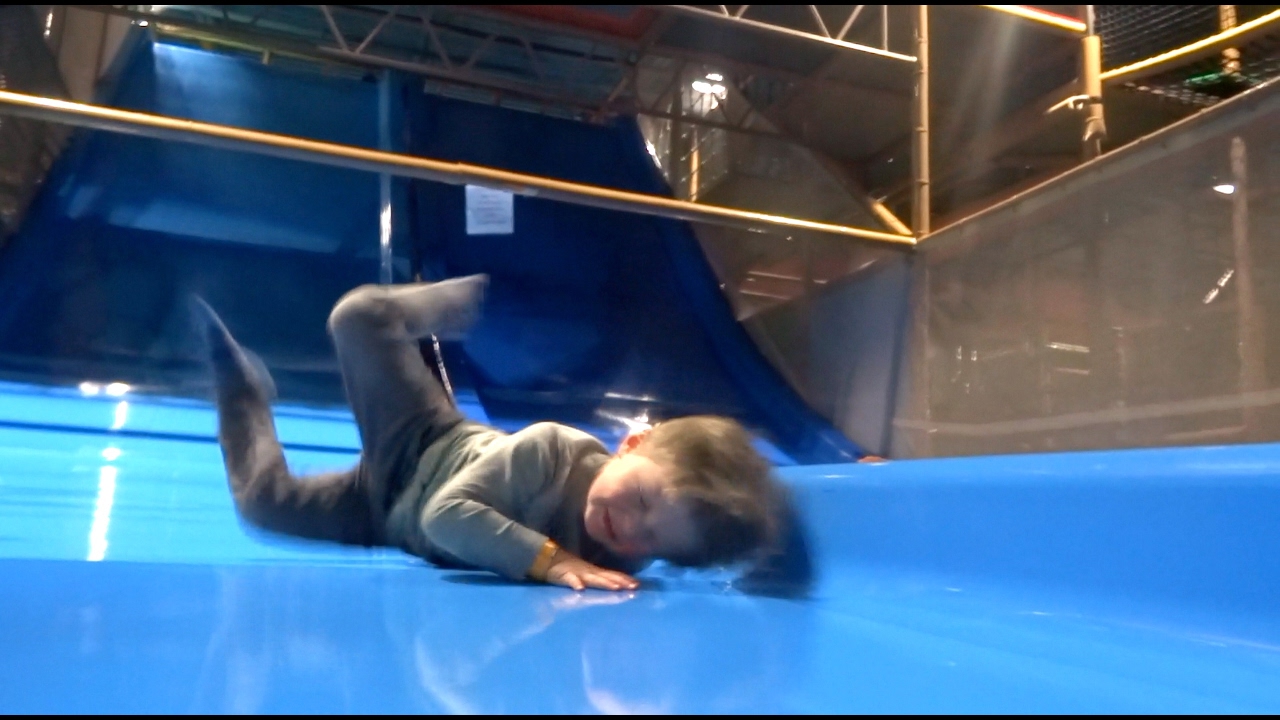 3 YEAR OLD FALLS DOWN TWO STORY SLIDE - YouTube