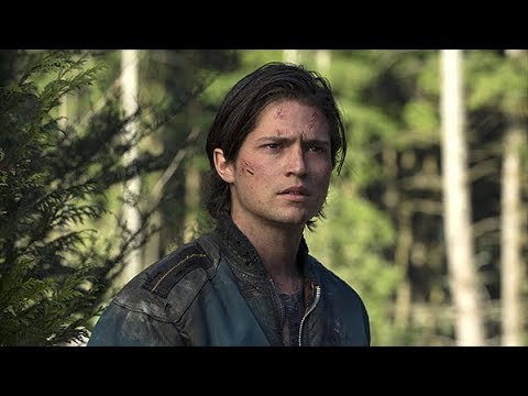 Finn Collins - The Spacewalker - YouTube