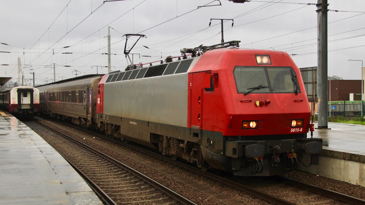 Locomotivas transportavam trens de passageiros/Loco hauled trains in ...