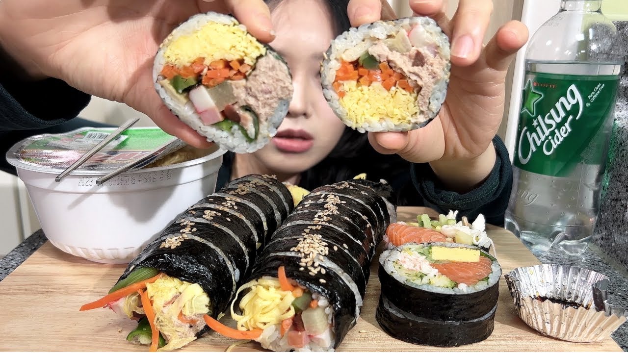 4500원 🇰🇷 K 땡초 참치 김밥 + 와사비 김밥 + 육개장 컵라면 Gimbap Cup NoodleㅣREAL SOUND ...