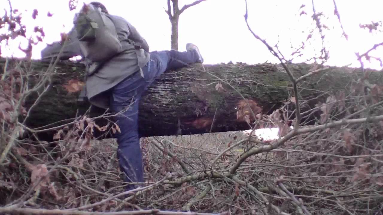 Leçon de braconnage - YouTube