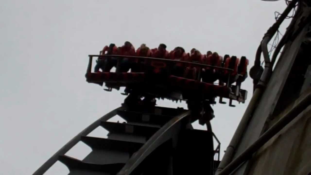 Oblivion Stops Due To Someone Filming The Ride At Alton Towers - YouTube