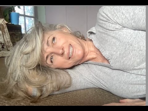 Helping birth a baby in a Kaiser Hospital ER room - YouTube