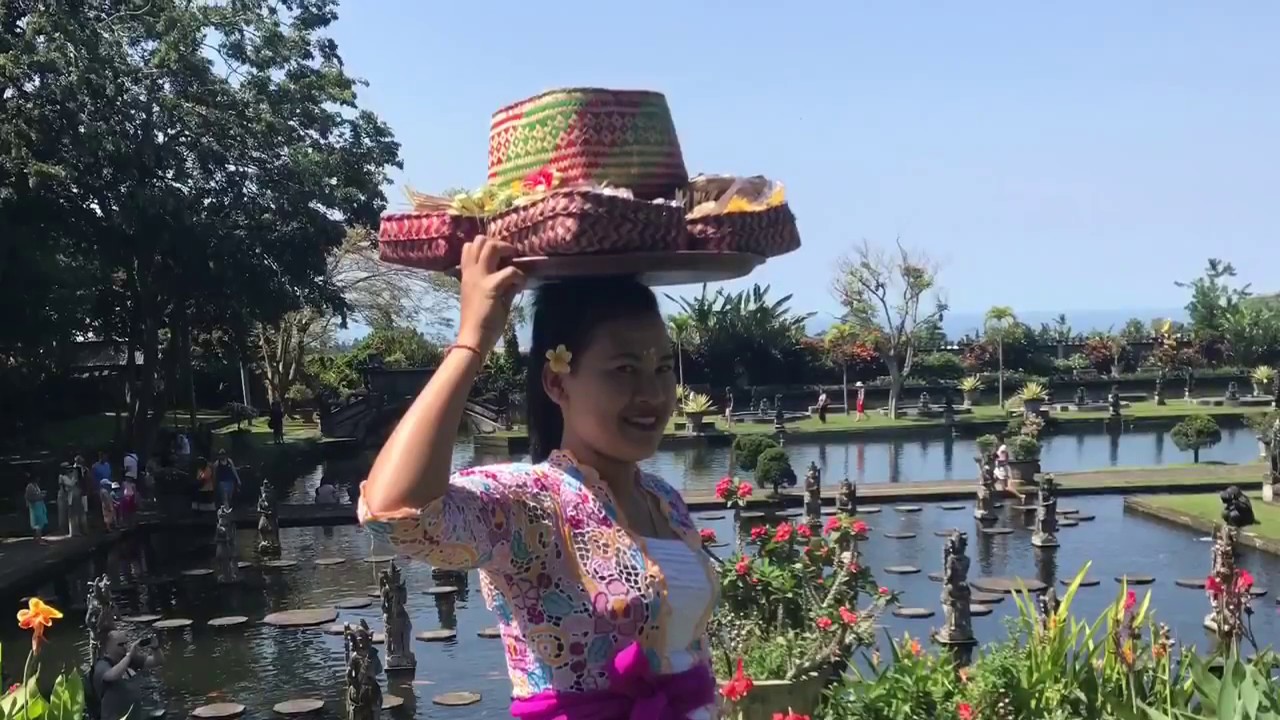 Bali, Indonesia 2017 | Balio sala - YouTube