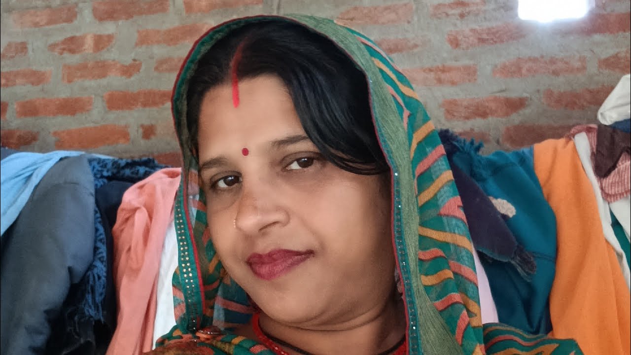 Uma Devi Official लाइव है! - YouTube