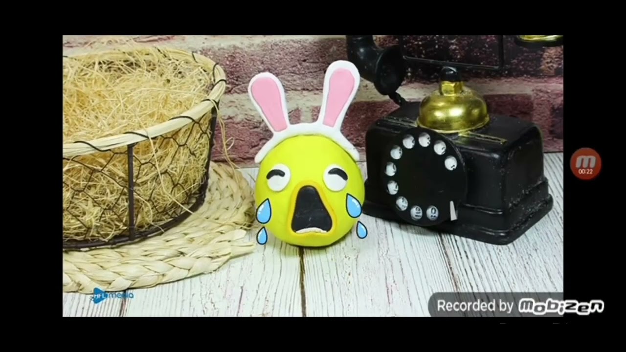 Baby Kate Crying - YouTube