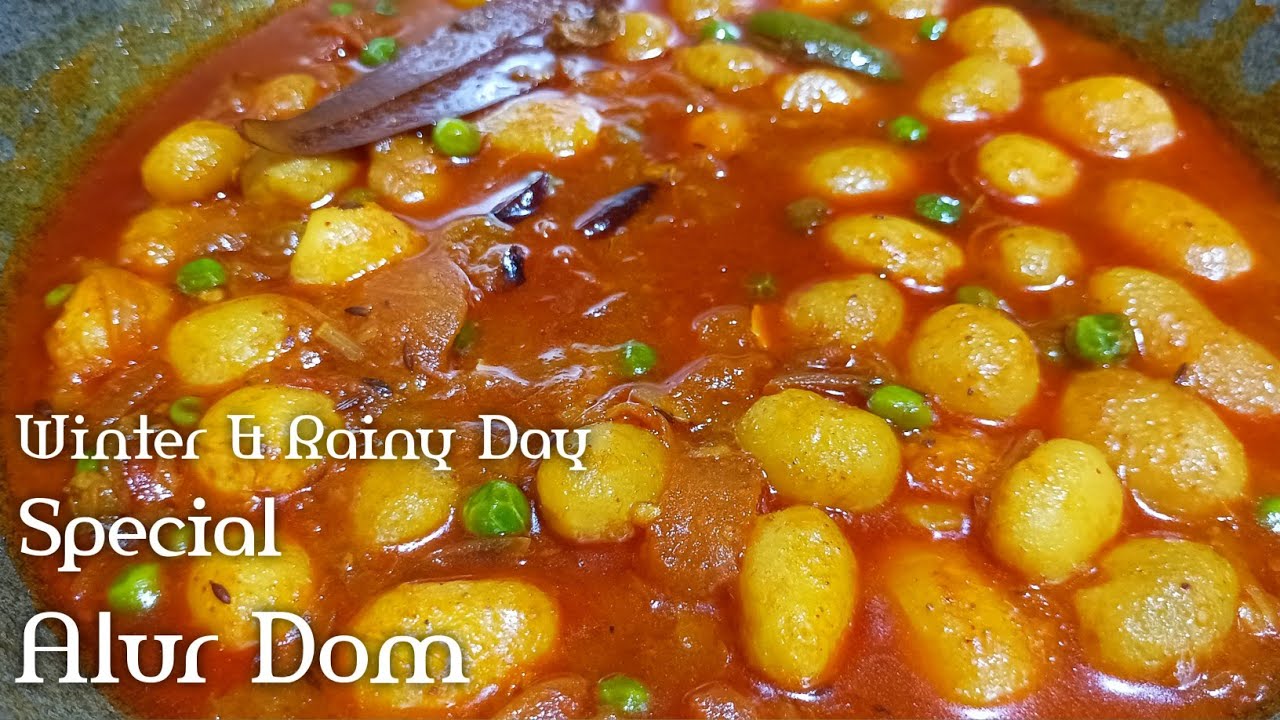 Alur dom | Winter special alur dom recipe | Bengali style potato gravy ...