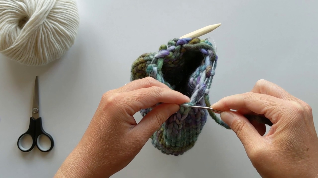 Finishing a Toque - YouTube