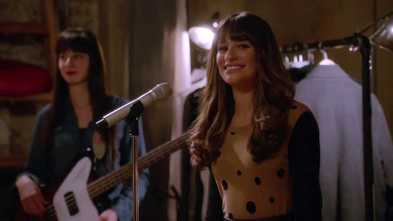 katy-perry-vs-lady-gaga-glee-youtube