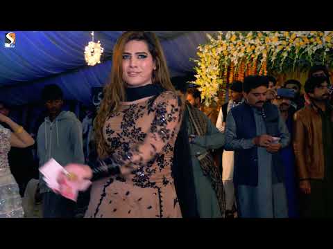Ek Wari Tak Le - Pari  Paro - Dance Performance - Liaquatpur Show 2019