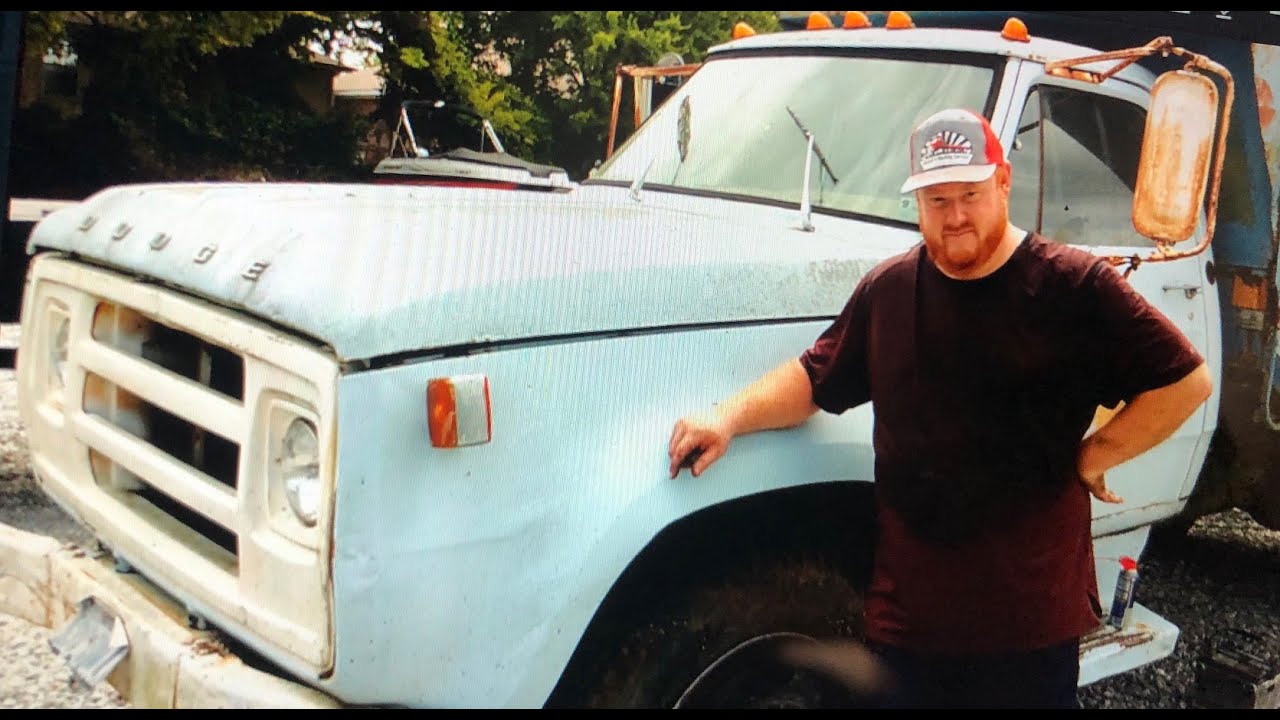 Dodge D600 Dumptruck Fuel Lines and pump - YouTube