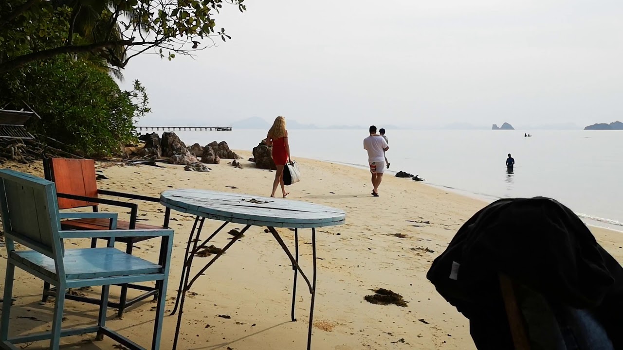 11.01.2020 - Koh Samui: I-Talay Beach - YouTube