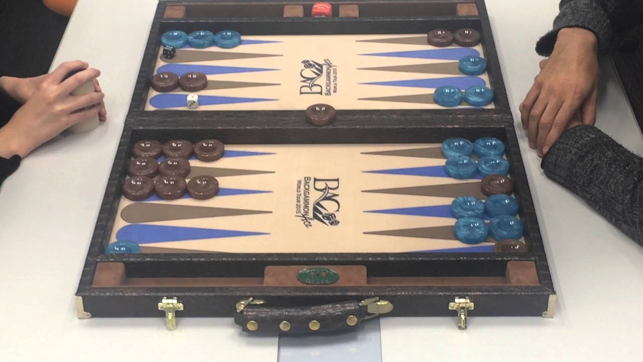 Mochy vs Akiko Yazawa -Backgammon exhibition match at HEROZ - YouTube