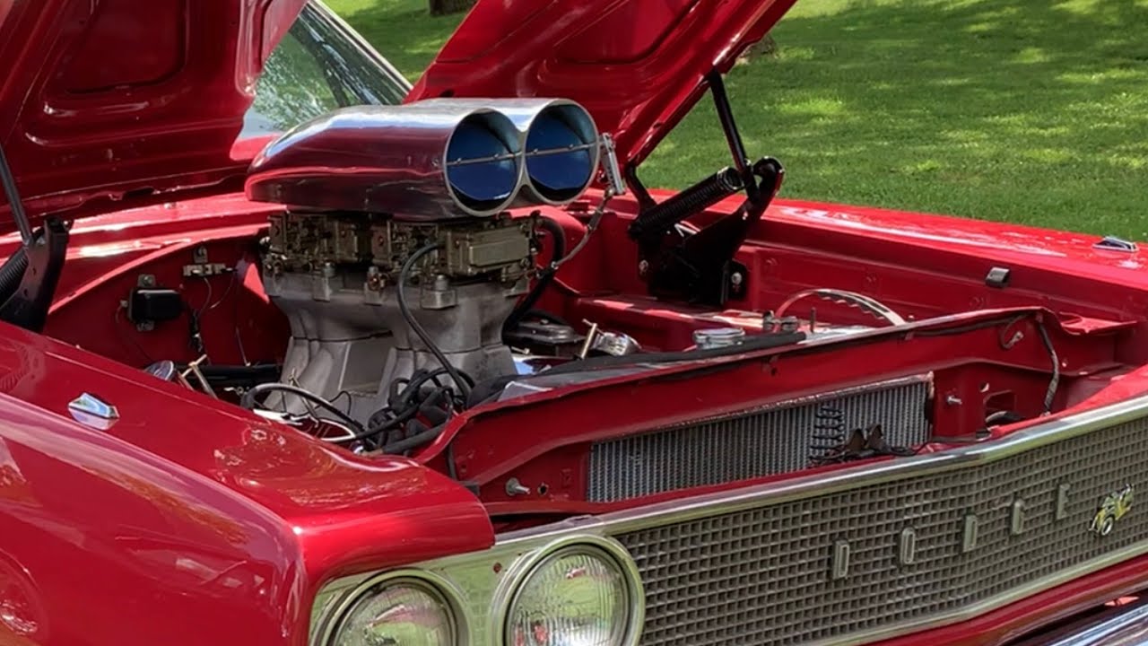 Sounds of a 440 with Dual Quads CRANK IT UP #moparmuscle - YouTube