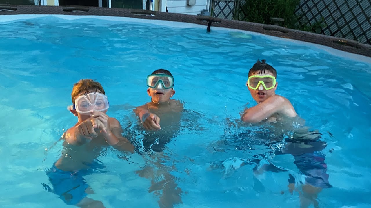Last to leave the pool challenge!!! - YouTube