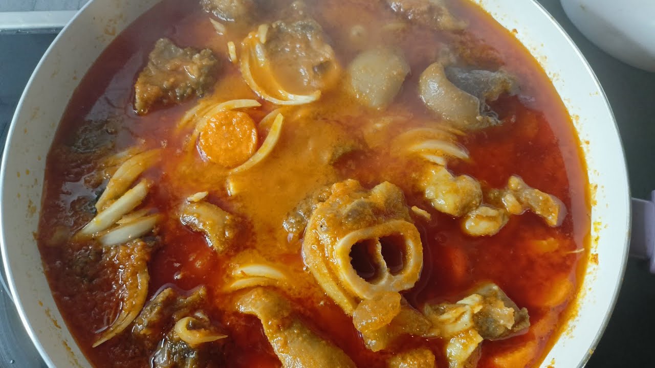 Dried/Smoked Cow feet and cow skin Stew 🍲. A must try recipe. - YouTube
