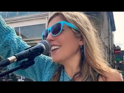 Sarah Louise live in Culver Square 4/10 - YouTube