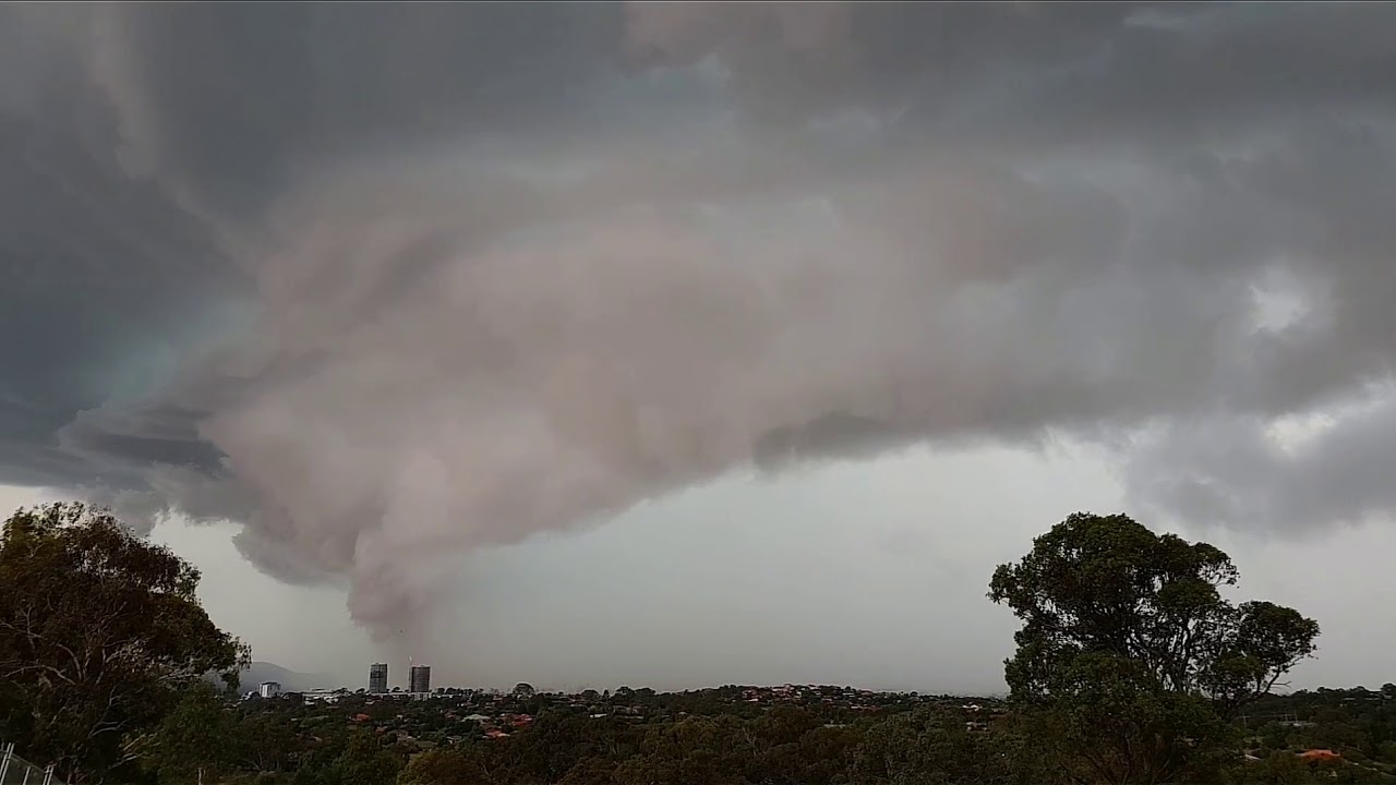 Canberra storm cell 9th Jan 2018 - YouTube